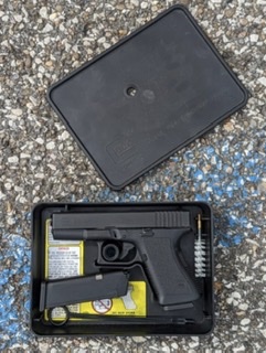 ORIGINAL 1995 GLOCK 23 .40 SW GEN 2 WITH TUPPERWARE BOX – Tucson – Semi ...