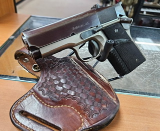 DETONICS 1911 45 AUTO WITH LEATHER HOLSTER – Arizona – Semi Auto ...