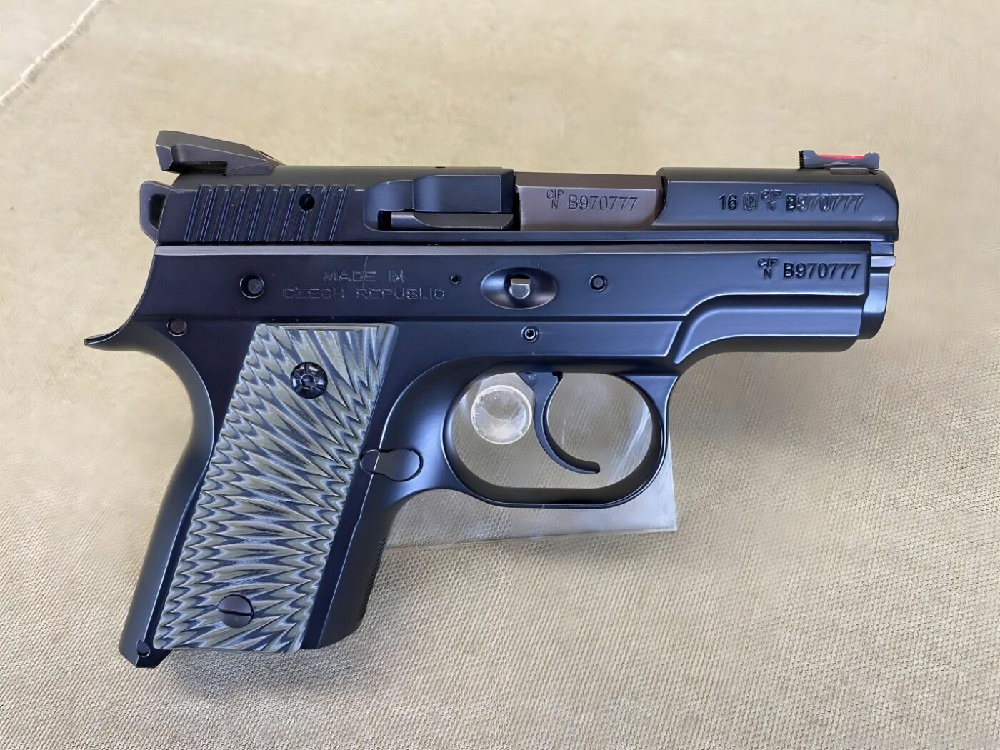 CZ 2075 Rami Pistol 9mm 14+1 3″ 2 Mags and IWB Holster G10 Grips ...