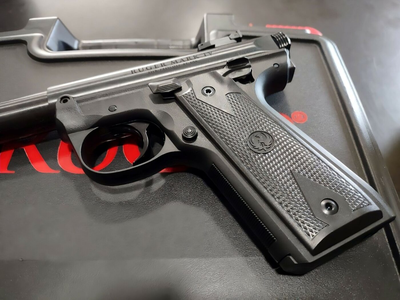 RUGER MARK IV TARGET 22LR 5.5″ 10+1 SEMI AUTO PISTOL – Phoenix – Semi ...